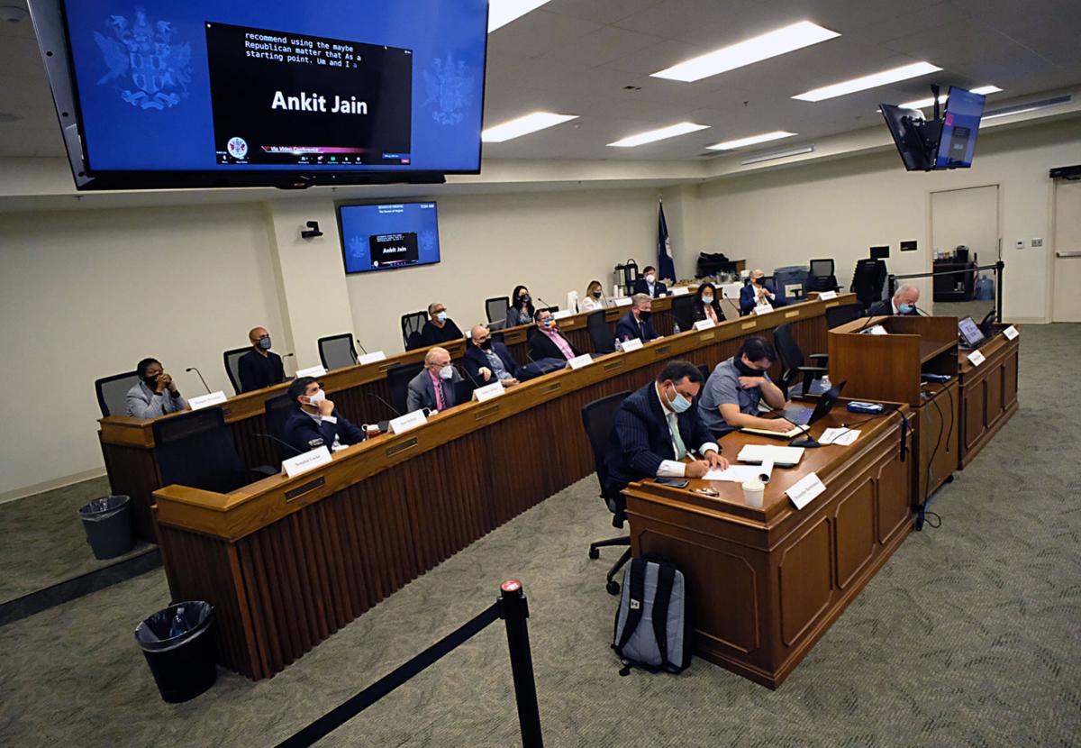 Virginia redistricting commission considers preliminary new maps