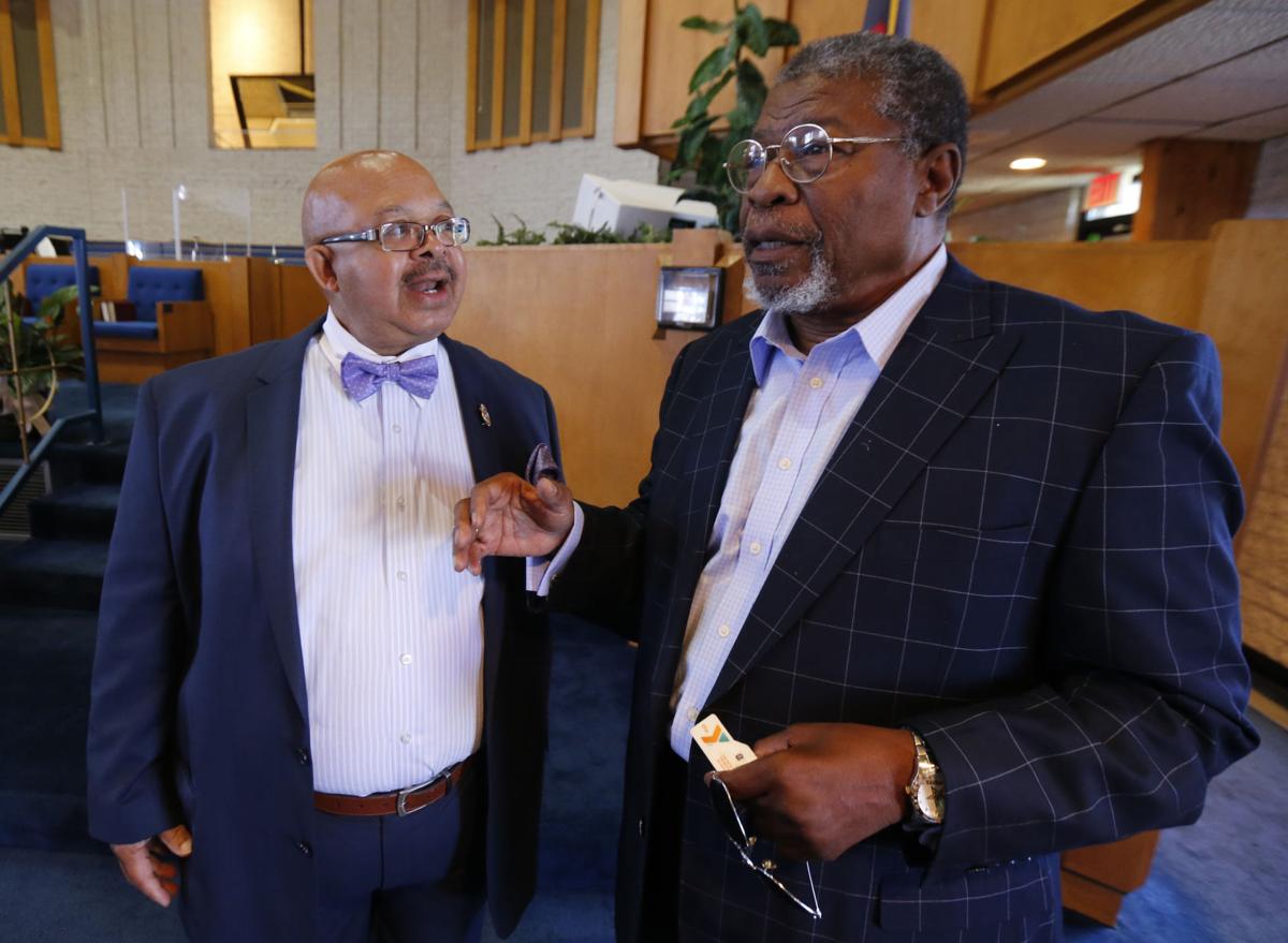 PHOTOS: Baptist Deacons worship prior to start of National Convention ...