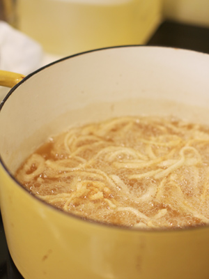 Pretty Tasty Things: Shoestring Onion Rings
