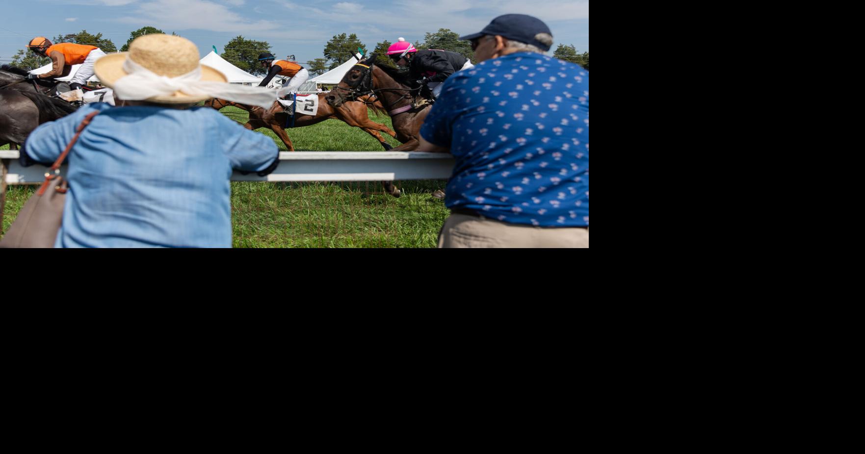 Foxfield Races Fall Family Day attracts large crowd of spectators in ...