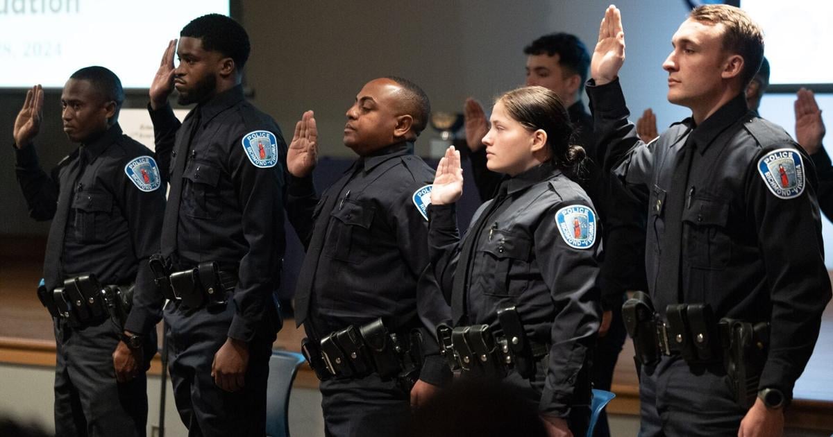 Richmond Police Department Swears In 10 New Officers 7301