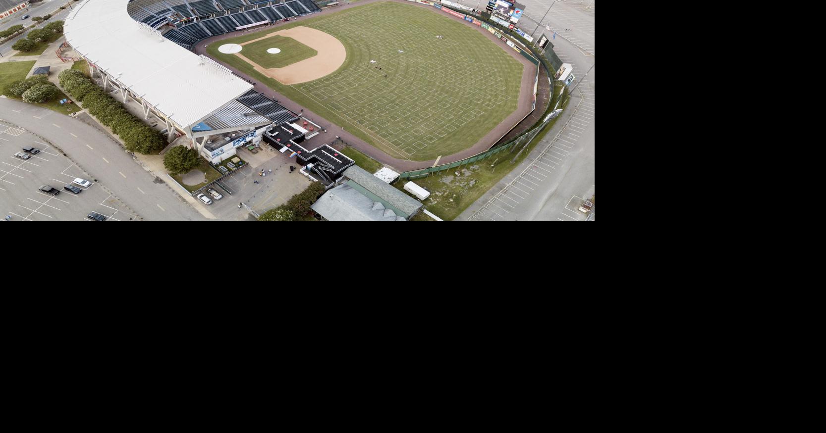 Warner pitches aid plan for minor league baseball franchises