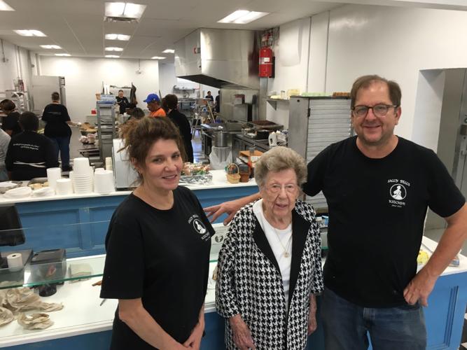 Sally Bell's Kitchen opens in new location on West Broad Street
