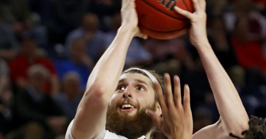 Unwelcome flashback for Spiders hoops fans who recall Grant Golden collapsing in 2016