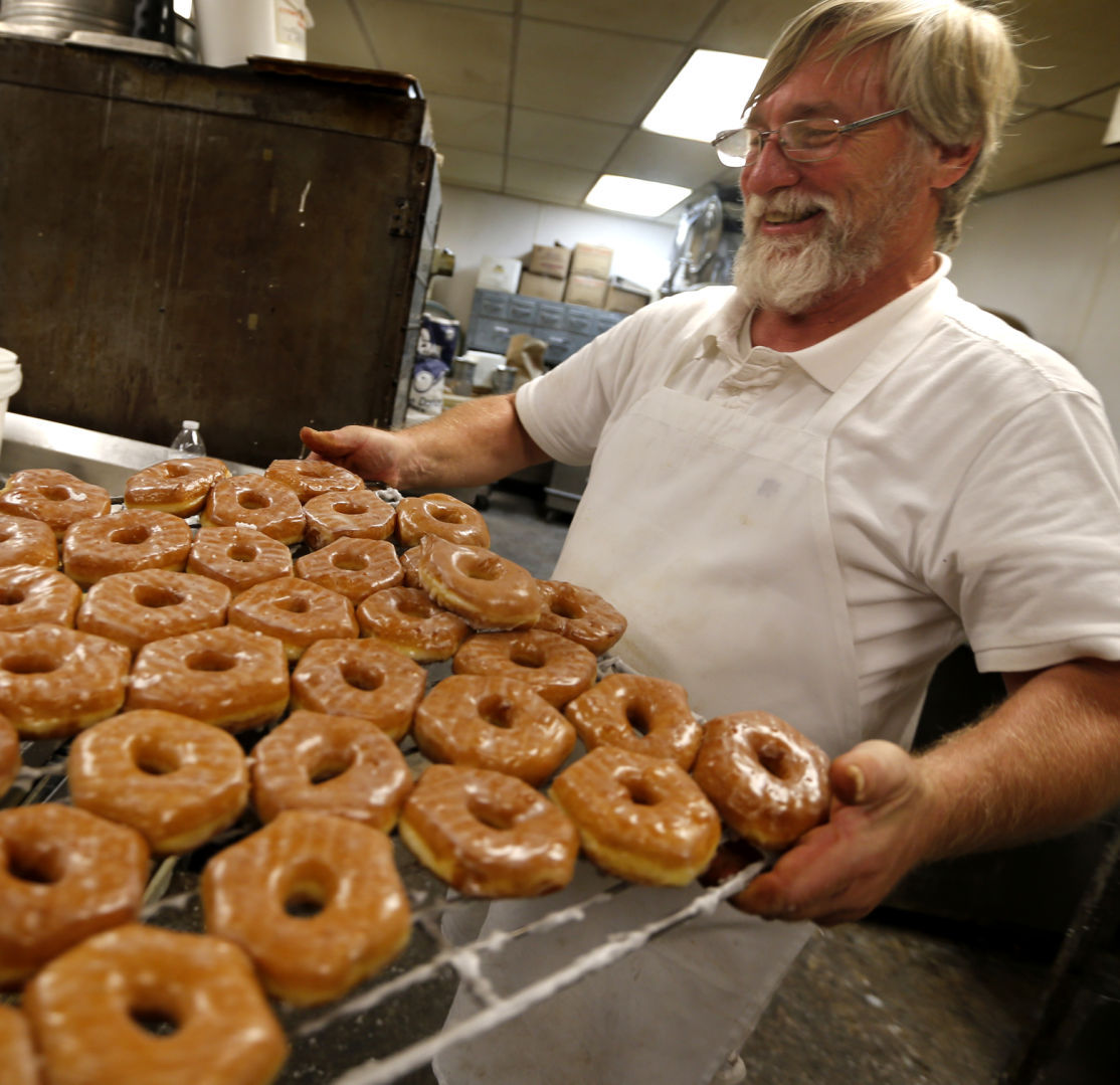 Decades of doughnuts for two local bakers | Business News | richmond.com
