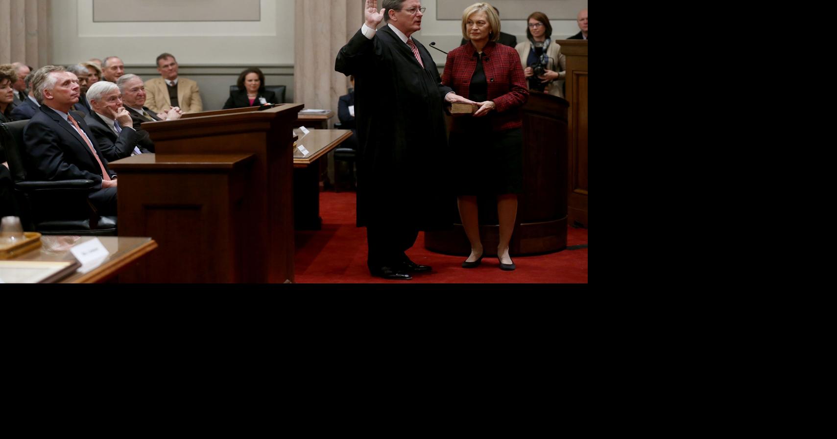 Donald W. Lemons sworn in as Chief Justice of the Virginia Supreme Court