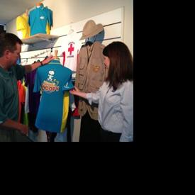 Ukrop’s Dress Express adds major theme-park corporation as new customer