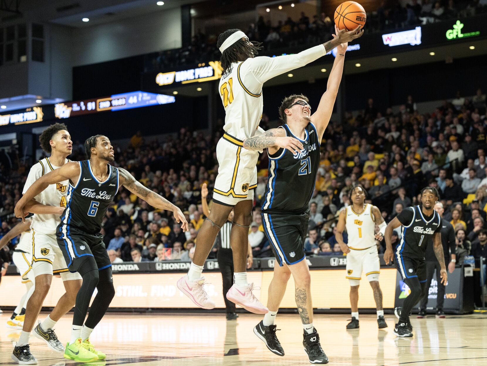 VCU routs Saint Louis, takes share of first place in A-10