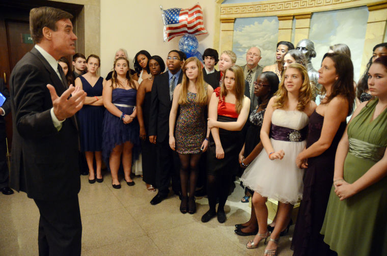 Cosby students, Warner chat ahead of inauguration