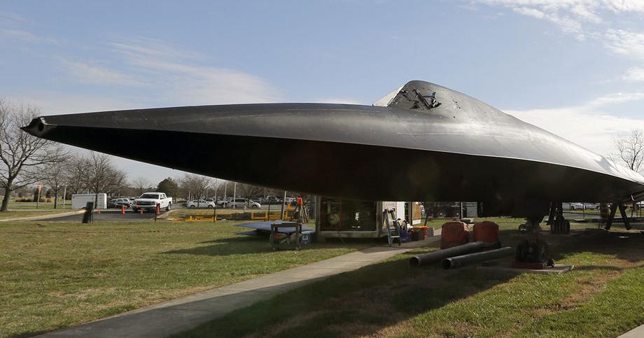 Spy plane disassembly begins at Virginia Aviation Museum ahead of move ...