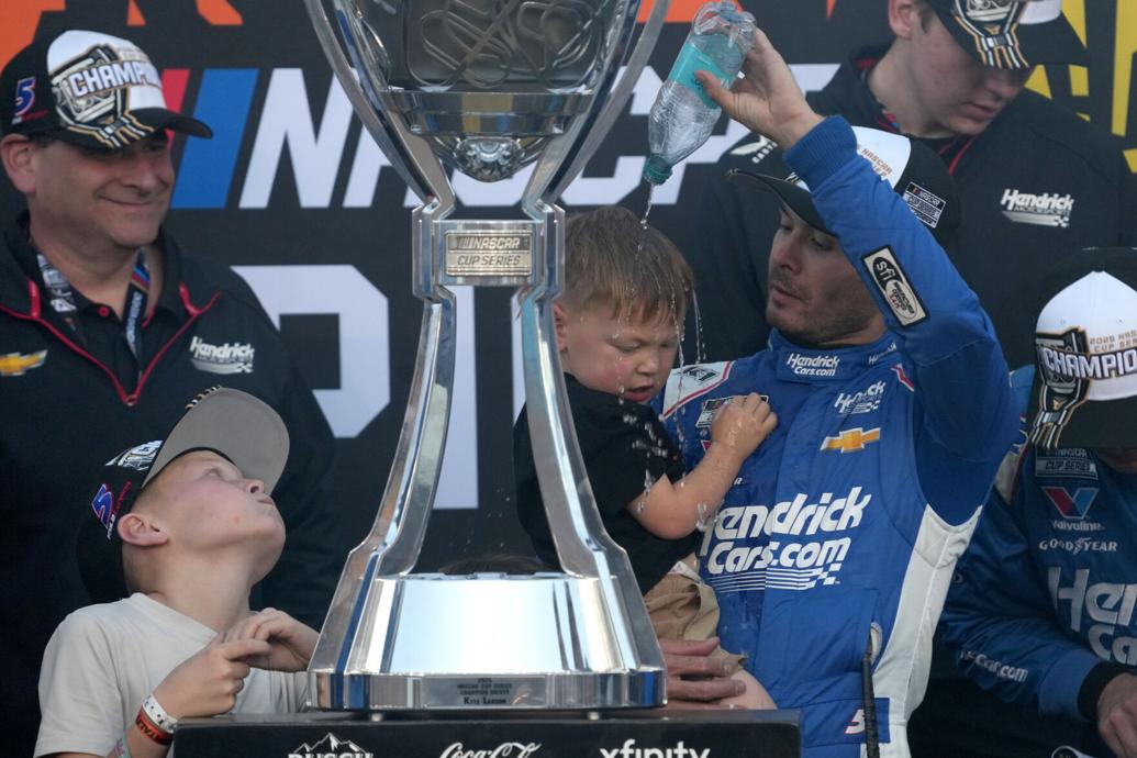 NASCAR-Daytona-Larson
