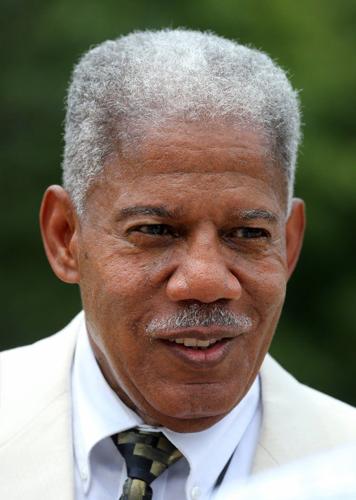 Book review (nonfiction): Henry L. Marsh's memoir recounts a career in ...