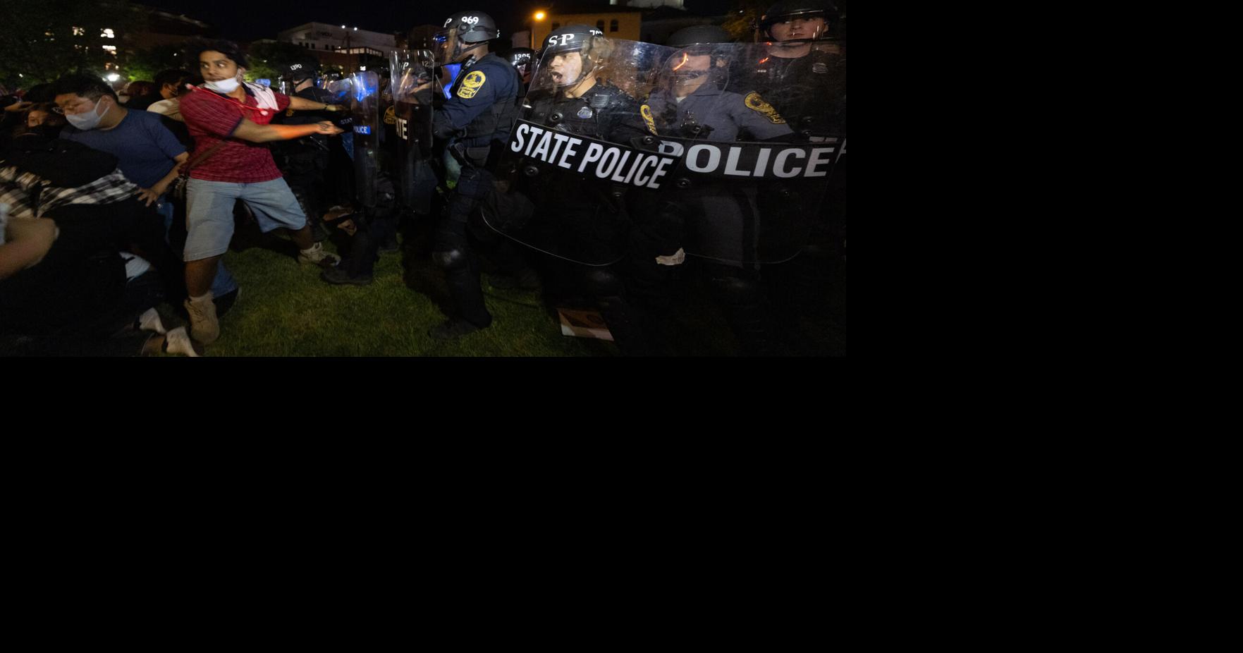 VCU bans tents on campus in response to protests