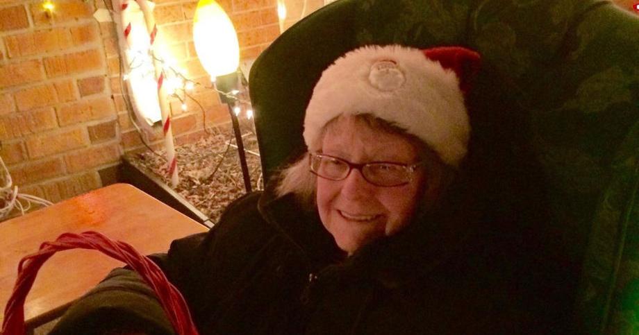 Matriarch of holiday lights in Richmond, Rose Phifer of Asbury Court ...
