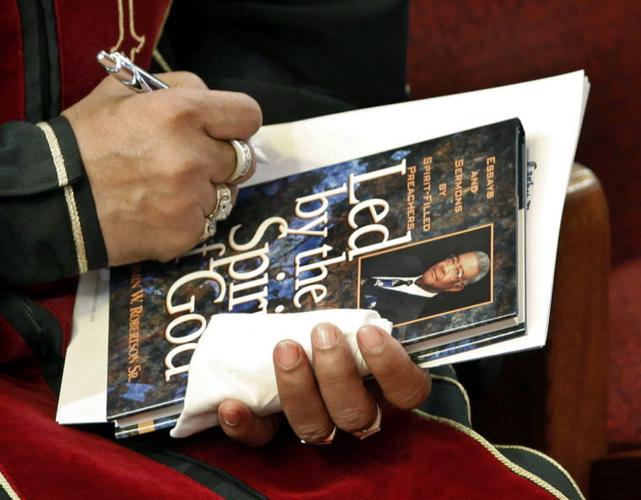 Beloved pastor Benjamin Robertson Sr. remembered