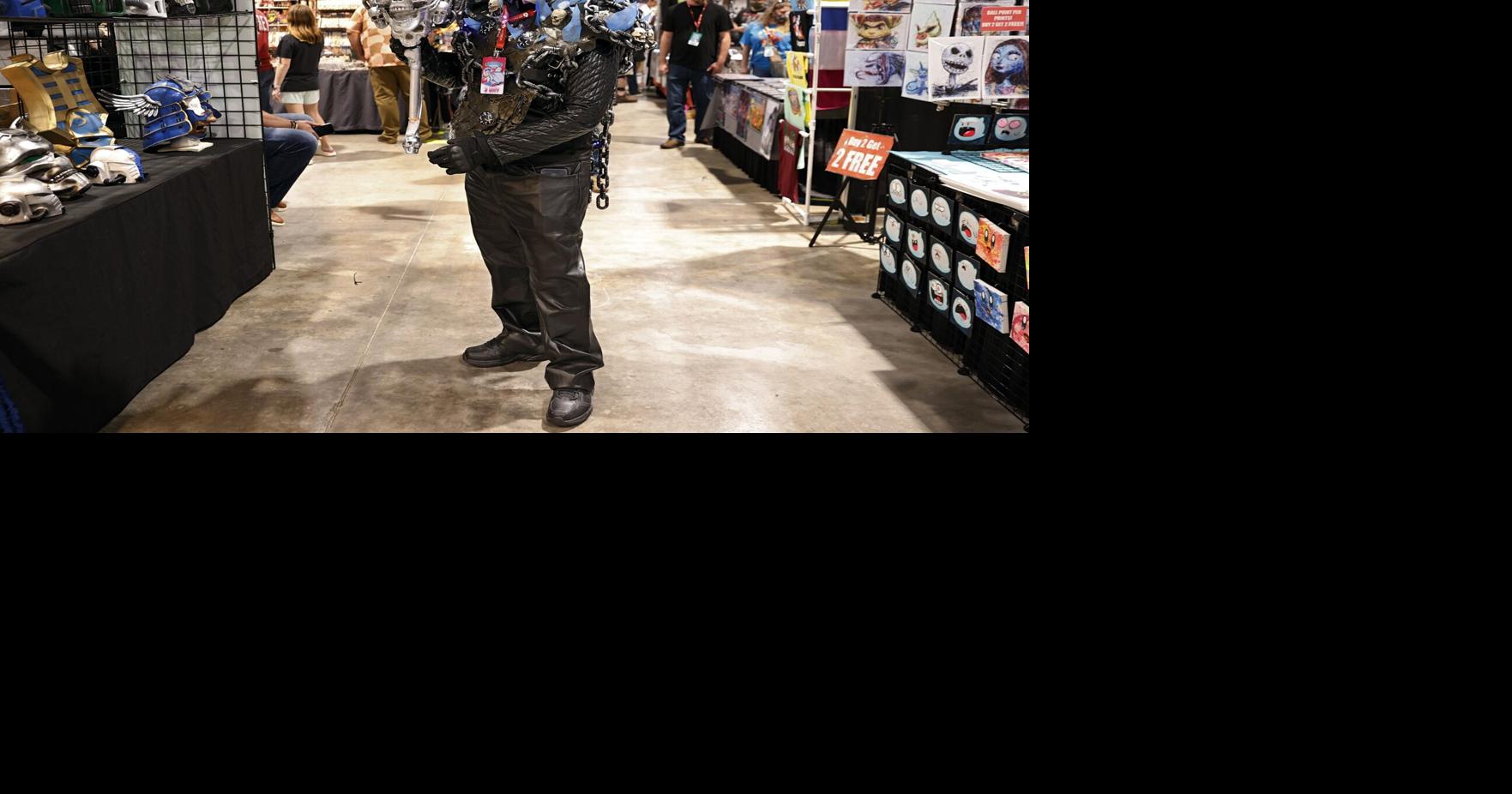 032523-rtd-met-galaxyconphoto