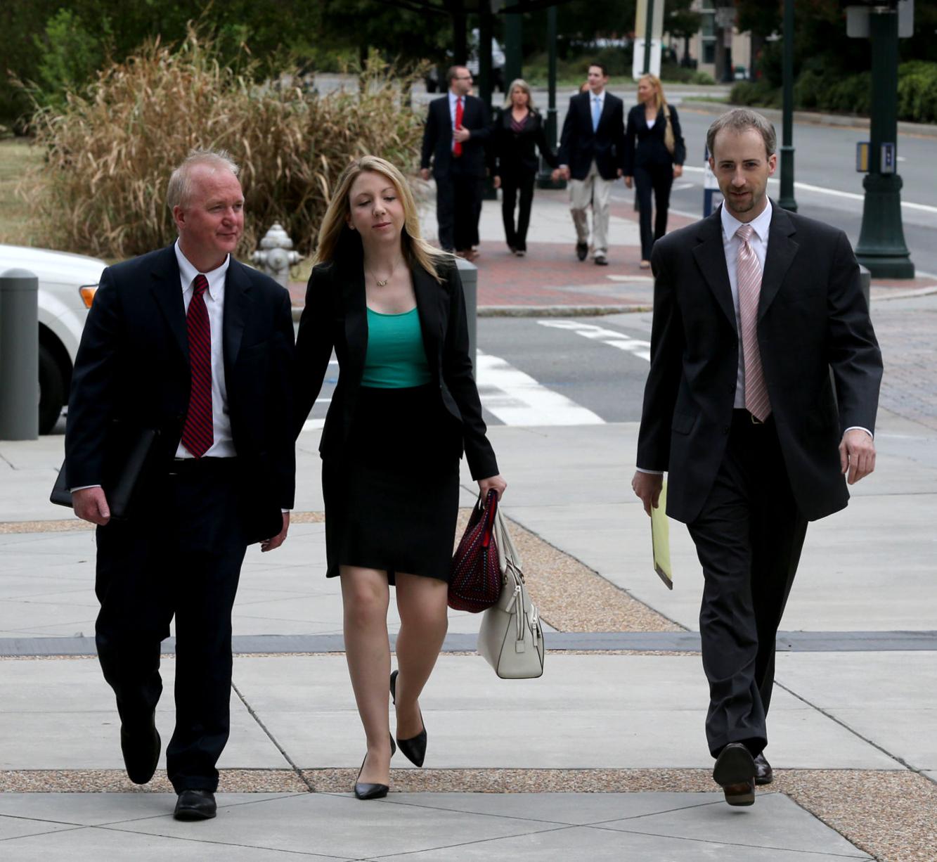 Top Virginia prosecutor to resign as Trump takes office