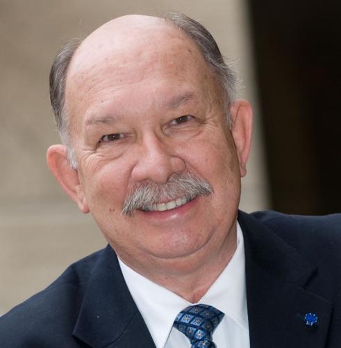 Oliver Hedgepeth column: What is artificial intelligence teaching you?