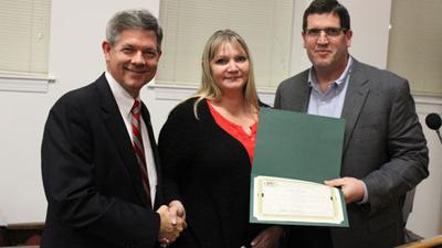 Cindy Gillespie wins state telecommunicator award