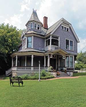 The Superintendent’s House in Hollywood Cemetery: ‘A 300-acre backyard ...