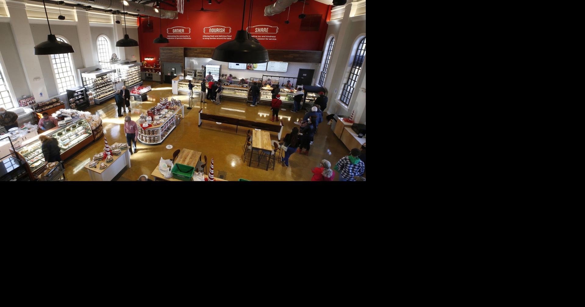 PHOTOS: Ukrop's Market Hall opens