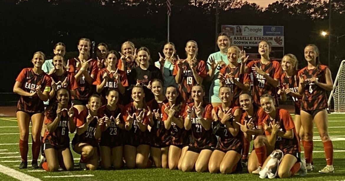 Mills Godwin girls soccer continues magical run to semifinal