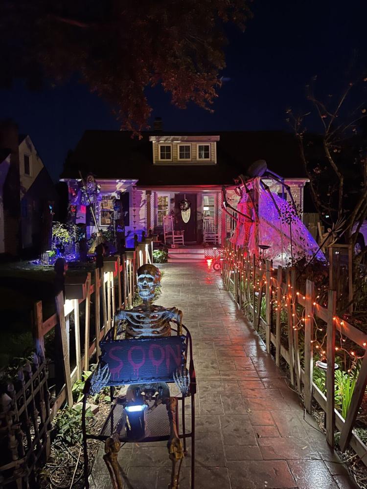 Must-see Halloween houses in Richmond area: Harry Potter house ...