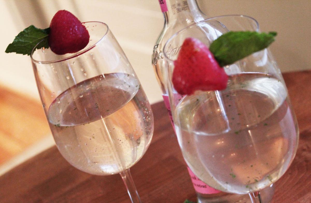 Rose Water Lemonade Mint Fizz