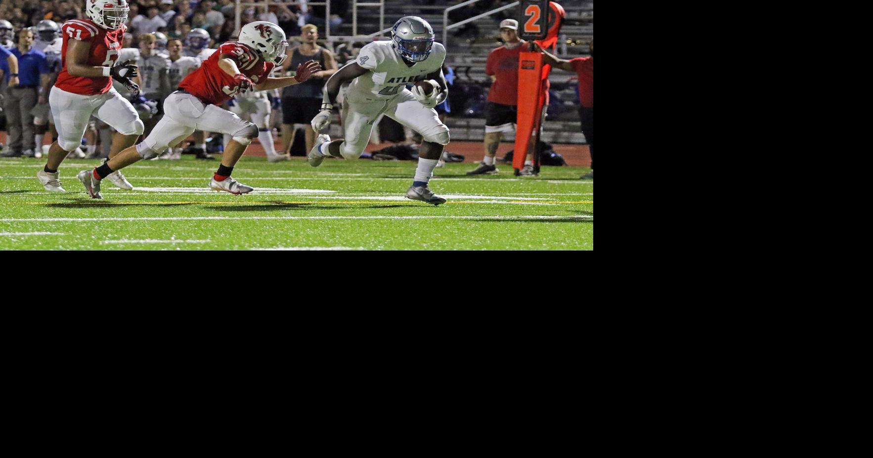 Crowd forms for playoff spots in Region 4B football