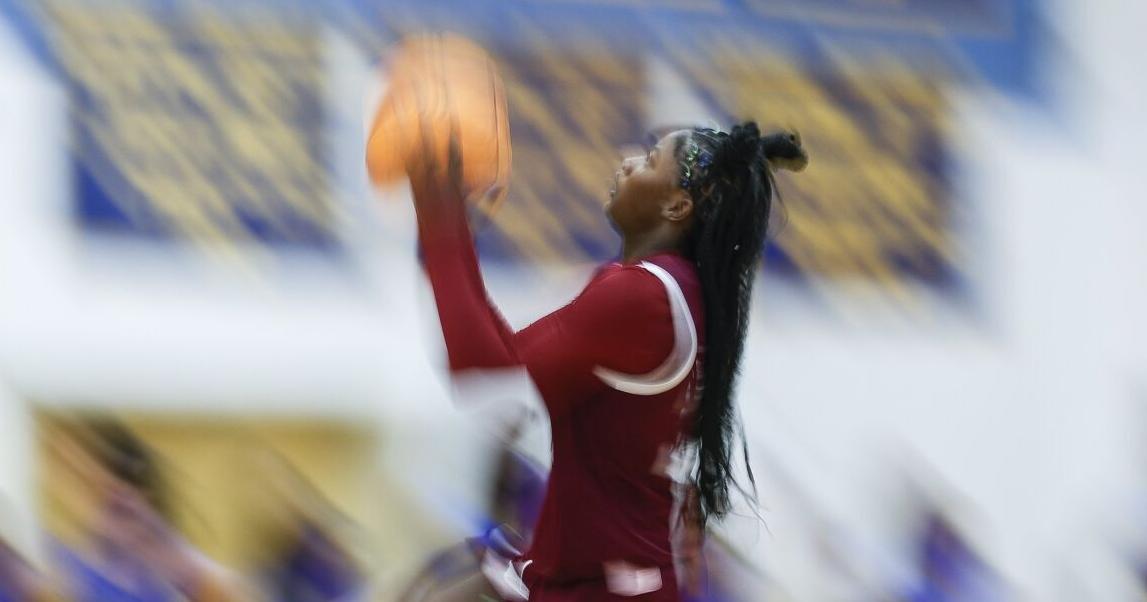 Thomas Dale's Nylah Wilson reaches 1,000 career points, leads Knights ...