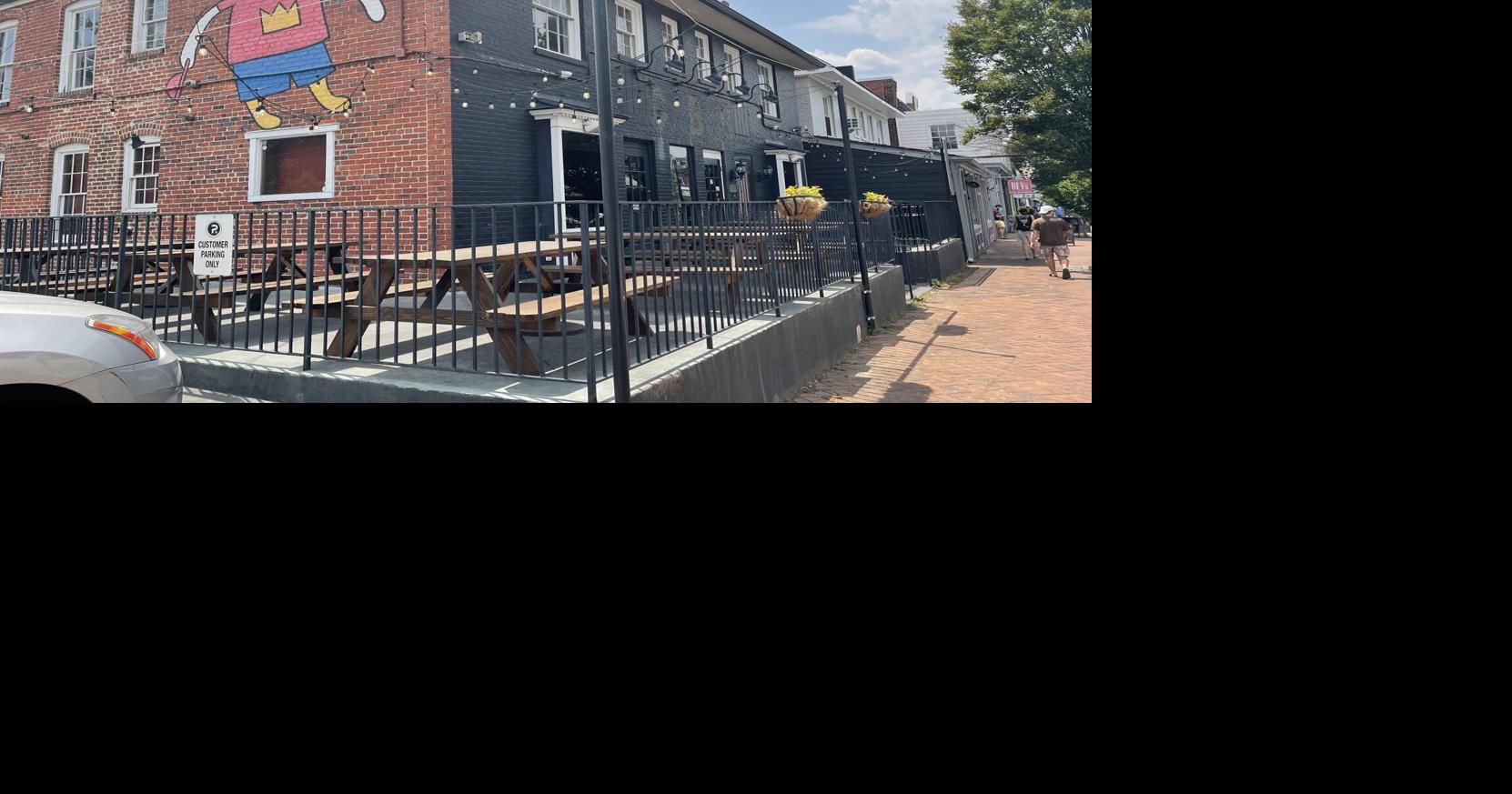 Richmond dining: Citizen Burger Bar, Biscuits & Gravy closes