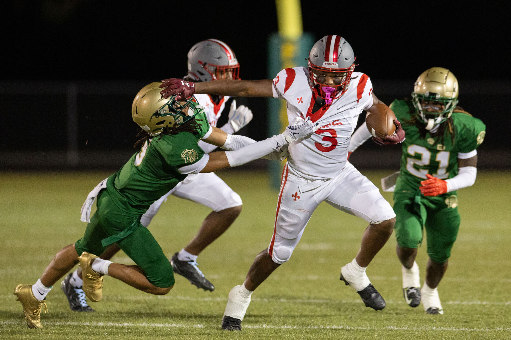 St. Christopher's football shocks Huguenot for statement win