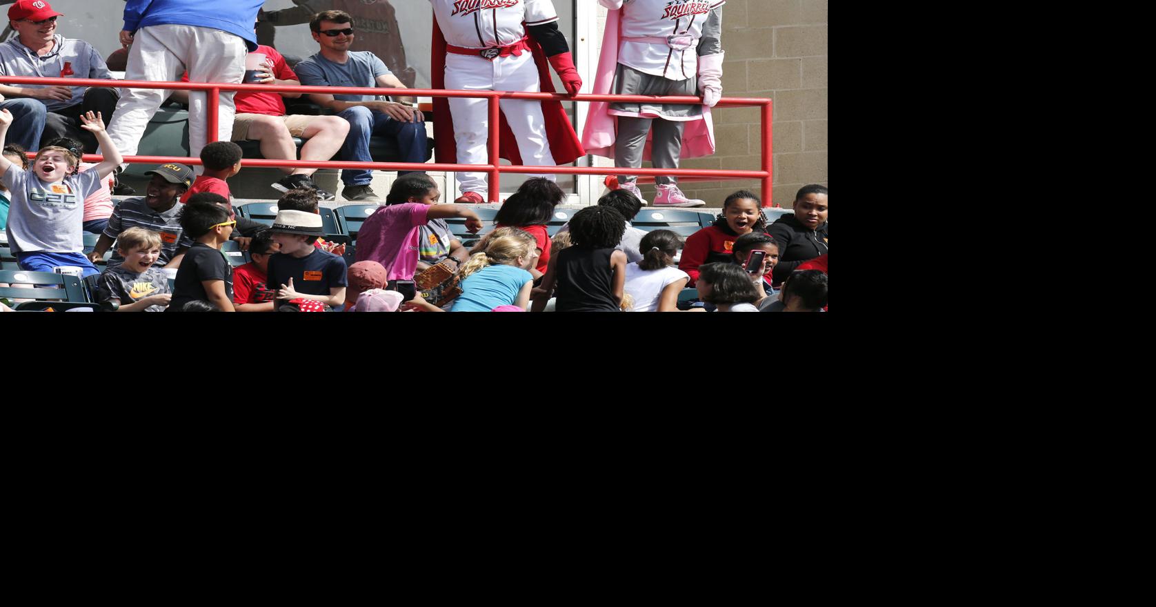 Parney's postcard from the baseball winter meetings: Greetings from ...