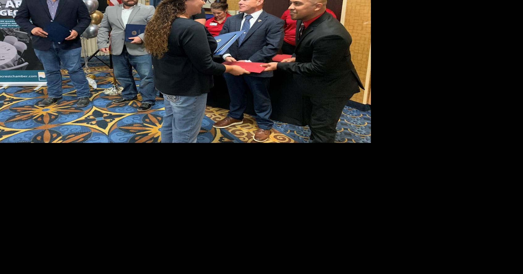 Ridgecrest Chamber of Commerce hands out awards | News | ridgecrestca.com