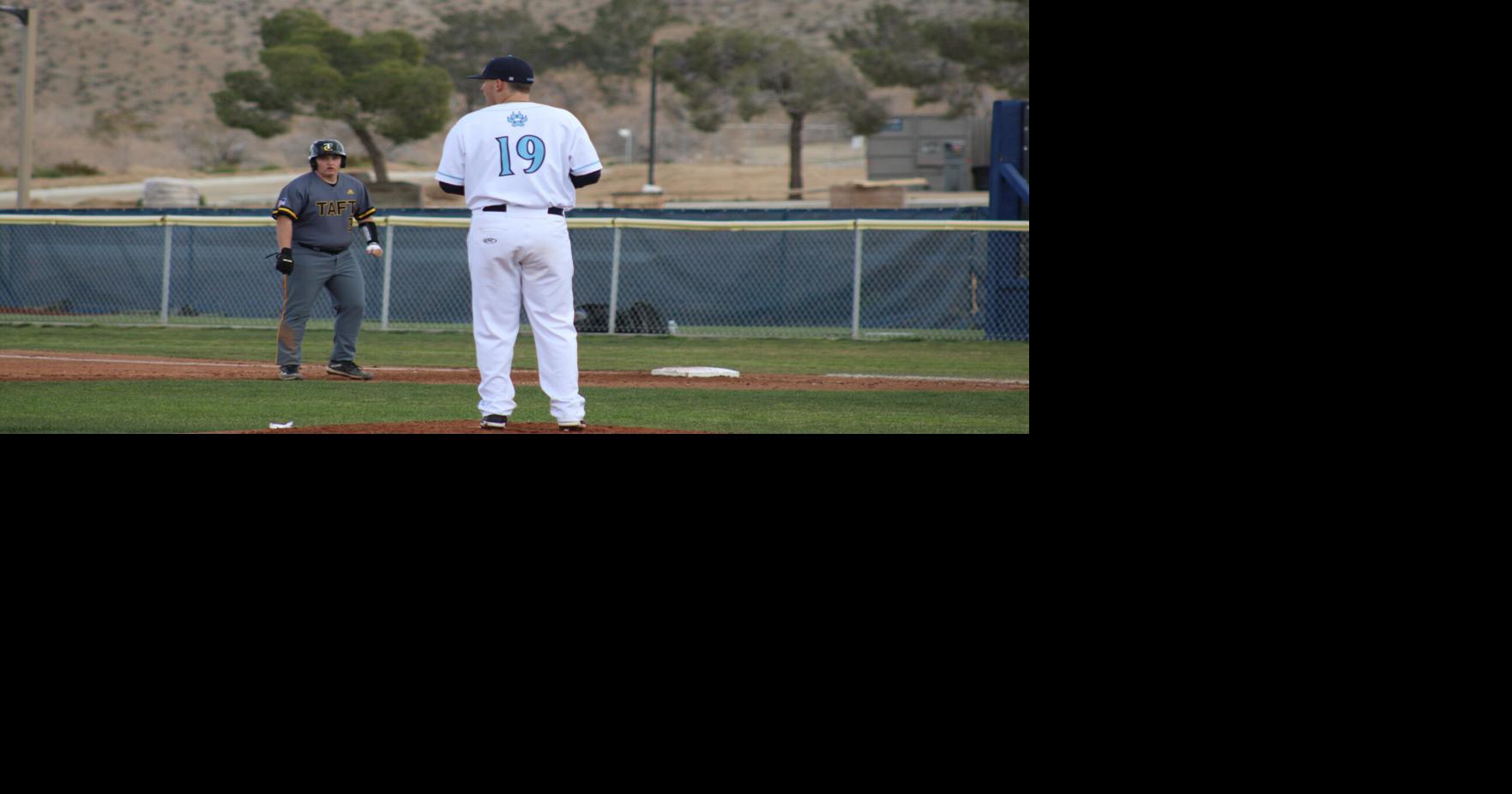 Cerro Coso baseball vs Taft College | Photo Galleries | ridgecrestca.com