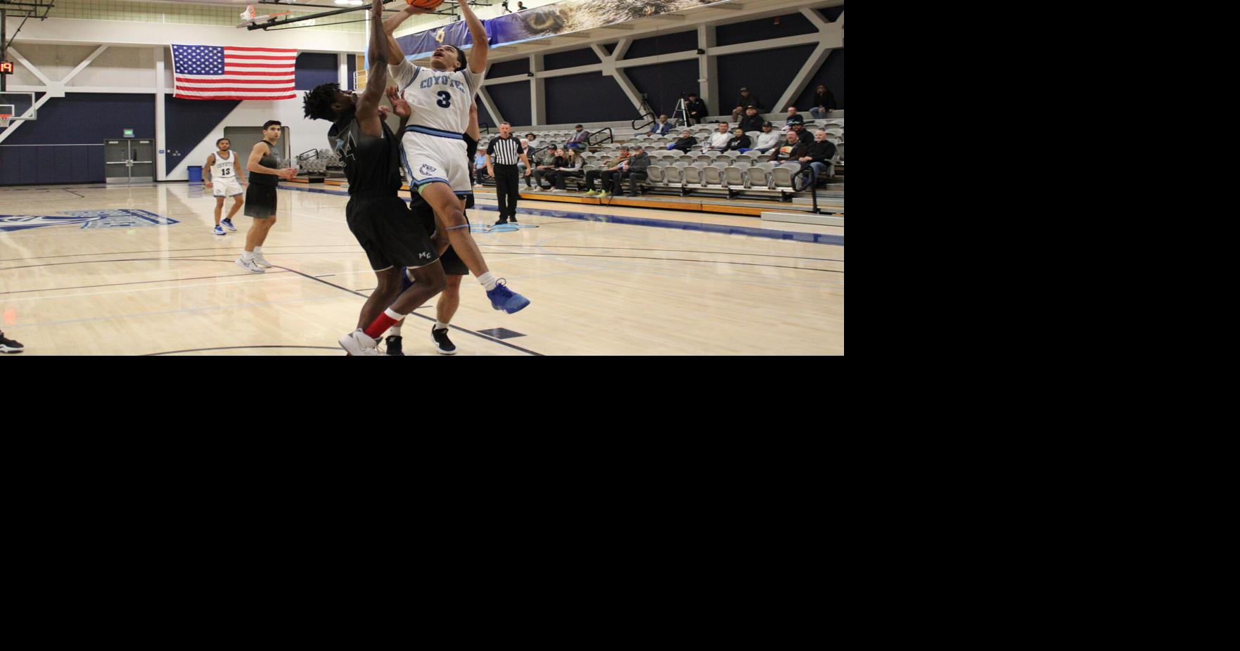 Coyotes fall to Raiders in battle of top teams | Sports | ridgecrestca.com