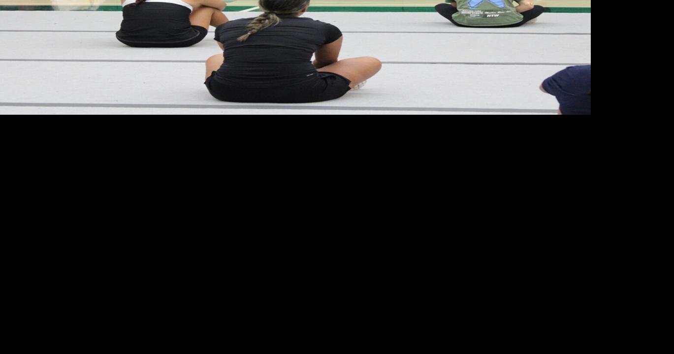 Stacy Crow takes over Burroughs cheer program | Sports | ridgecrestca.com