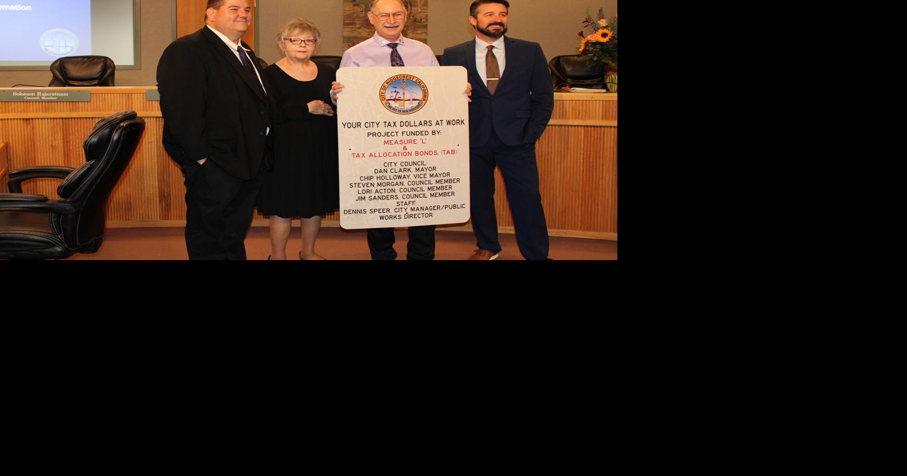 Steven Morgan receives Key to the City | News | ridgecrestca.com