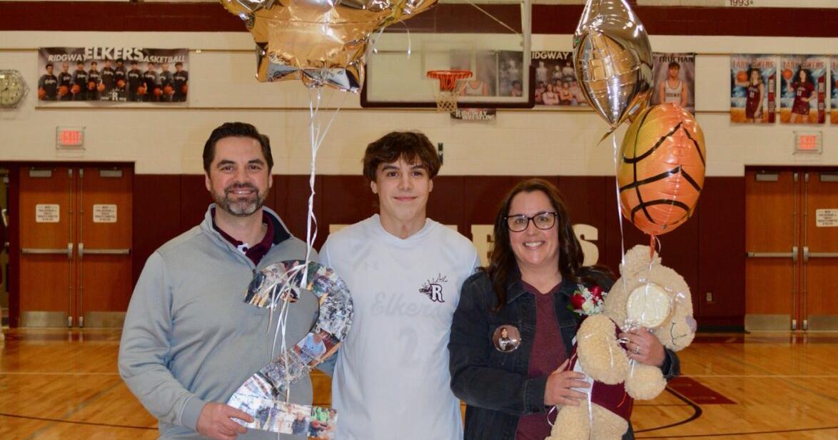 Derek Beimel recognized at Senior Night | Sports | ridgwayrecord.com
