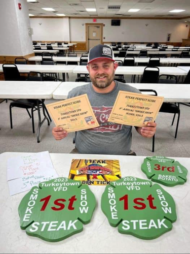 Newell cooks to perfection in West Newton | Multimedia | ridgwayrecord.com