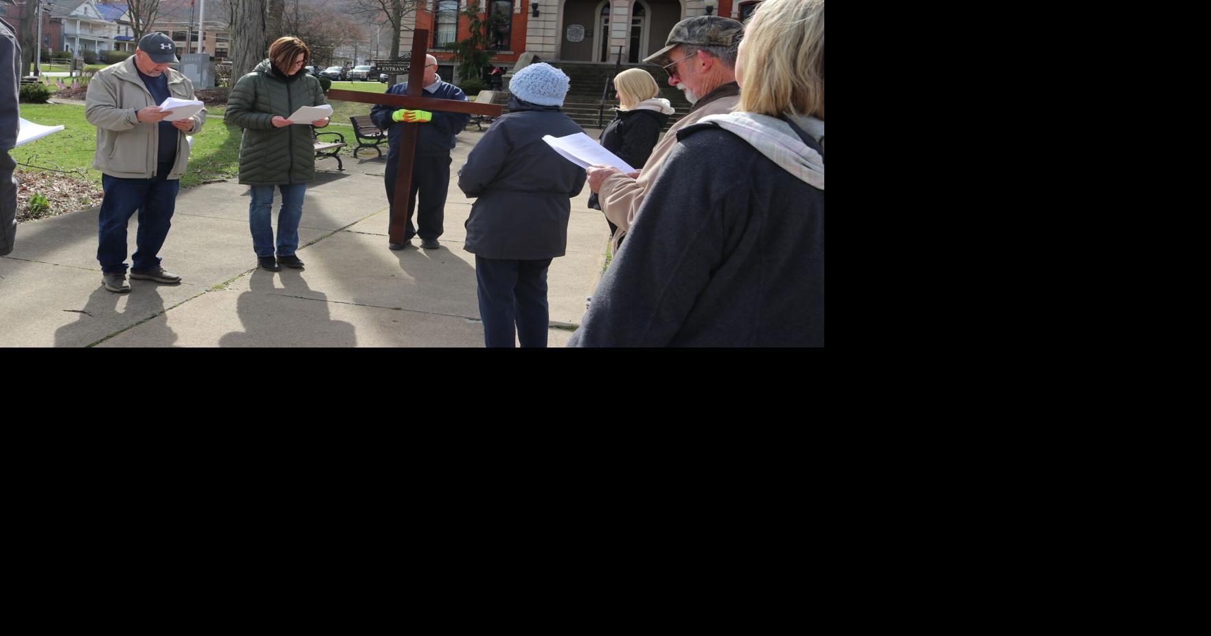 Crosswalk takes place on Good Friday | Multimedia | ridgwayrecord.com