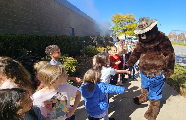 Ridgway Fire Department visits FSG Elementary School | Multimedia ...
