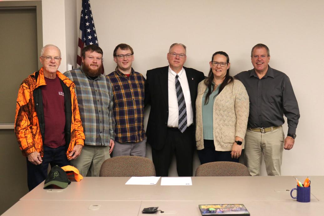 Ken Hinton sworn in as new Chief of Police | Multimedia | ridgwayrecord.com