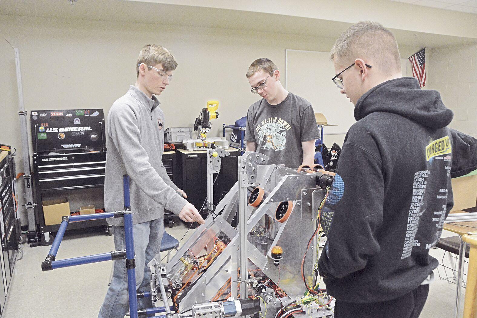 Aye, Robot: RHS Robotics team to compete later this month | News ...