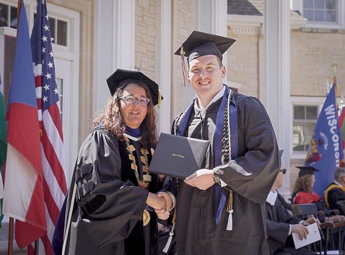 Ripon College graduation celebrates ‘Breaking Barriers’ | Local News ...