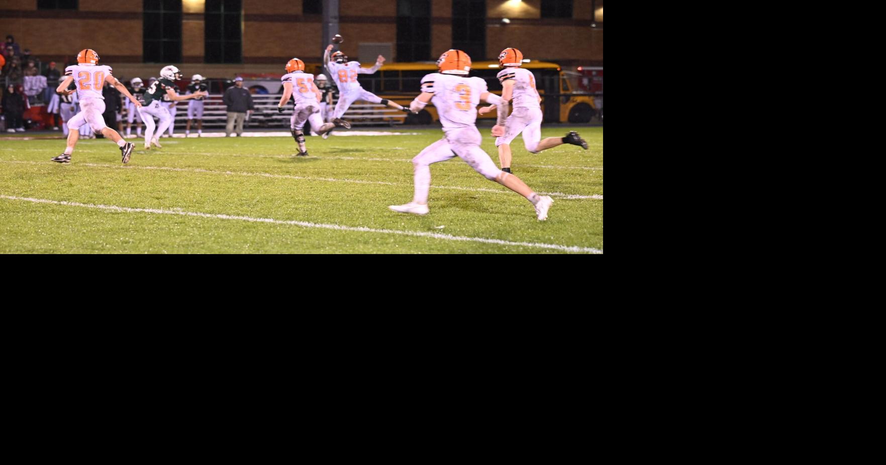 Ripon High School football at Berlin — Oct. 13, 2023 (Miya Grunert ...