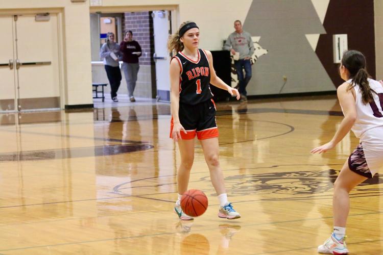 Ripon Tiger girls' basketball team's comeback falls short in 54-48 loss ...