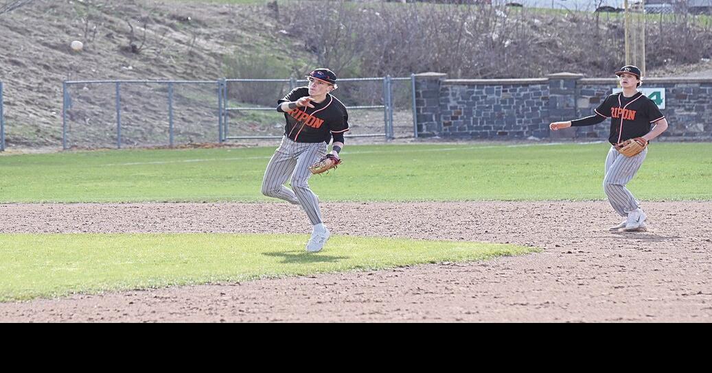 Errors, walks cost Ripon Tiger baseball team in doubleheader against ...