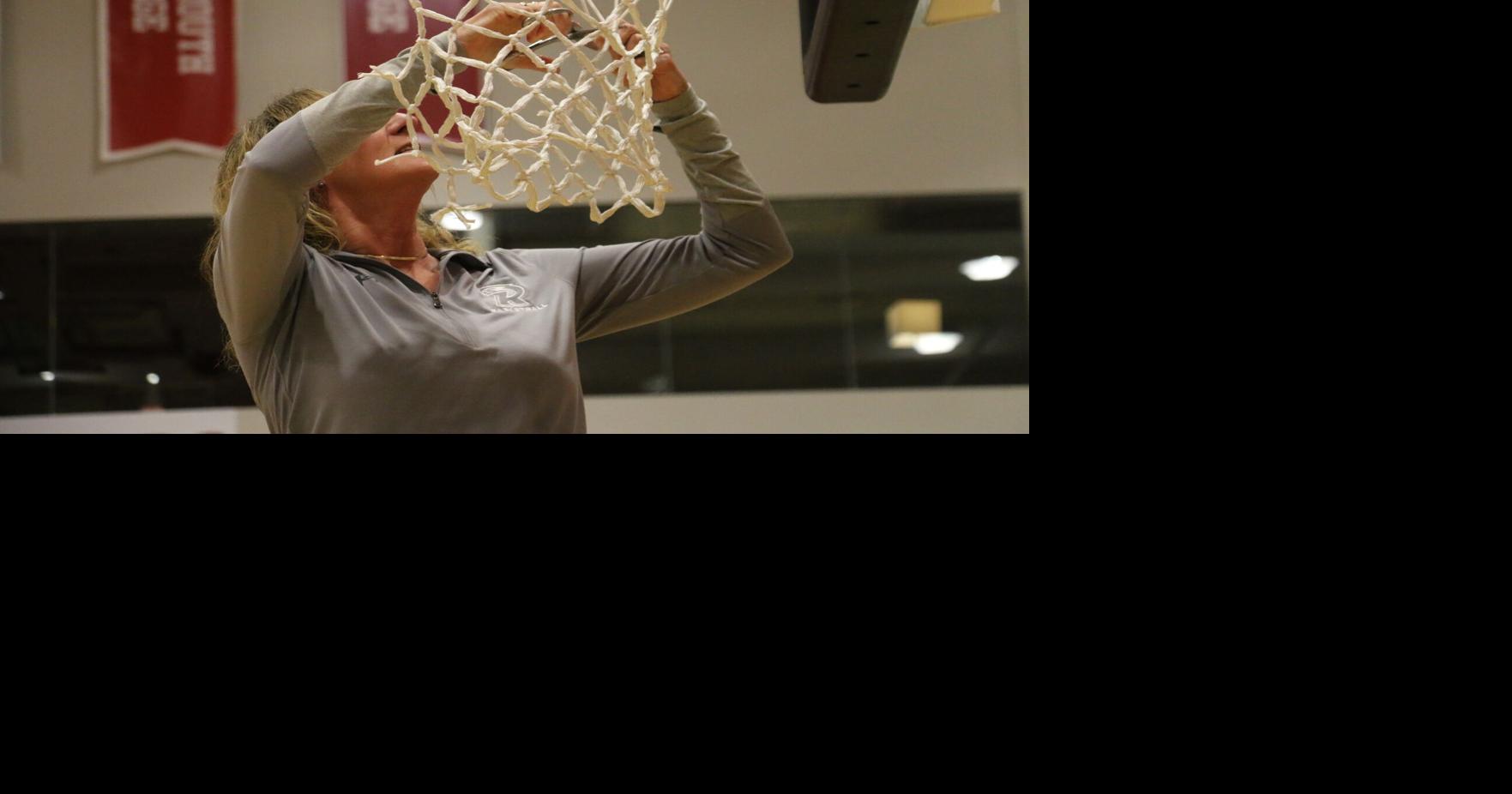 Ripon College women's basketball team celebrates MWC Tournament ...