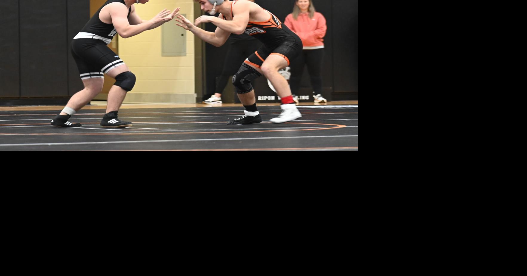 RHS wrestling at Sgt. Andrew Wallace Memorial Scramble — Dec. 27, 2025 ...